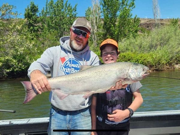 Summer Fishing on the Majestic Columbia River - CRFA